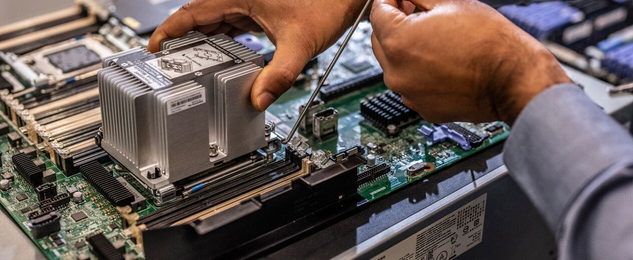 Understanding Hardware lifecycles: Procurement to EOL & EOSL | Interactive